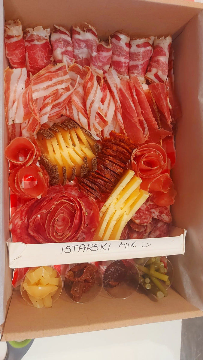 Hladna mesna plata - Lokal gušti box - Lokalitet